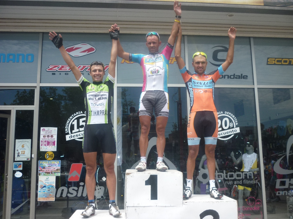 Aníbal Romero (Jam Rod- Mun. San Rafael) vence en la “Doble Valle ...