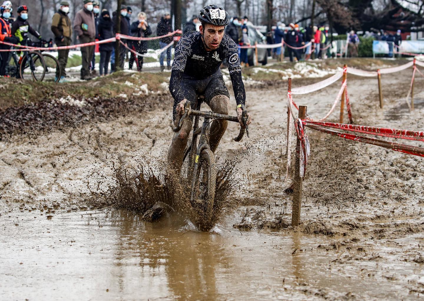 Fabio Aru debutó con el Qhubeka-ASSOS: "Me divierto como un niño" - Ciclismo Internacional