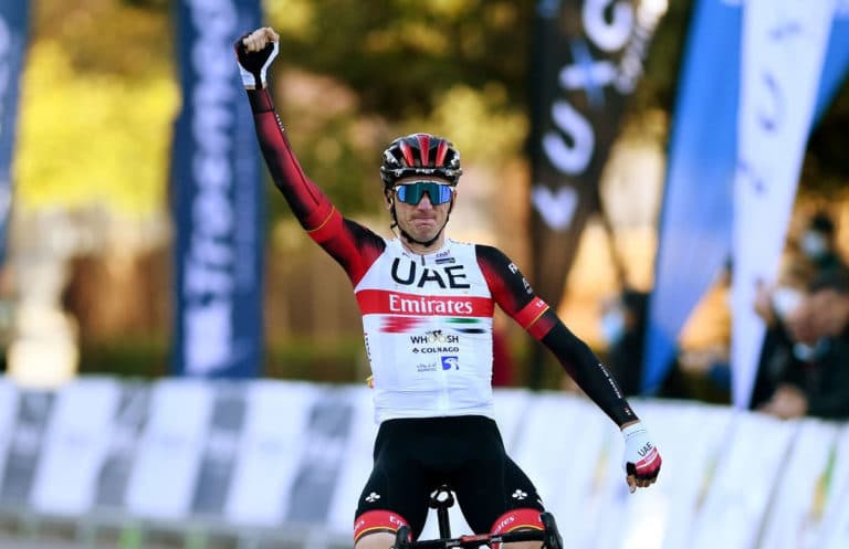 Brandon McNulty inicia la temporada con una exhibición en el Trofeo ...